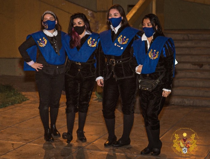 La tuna, ícono vigente de los estudiantes universitarios :: REVISTA ...